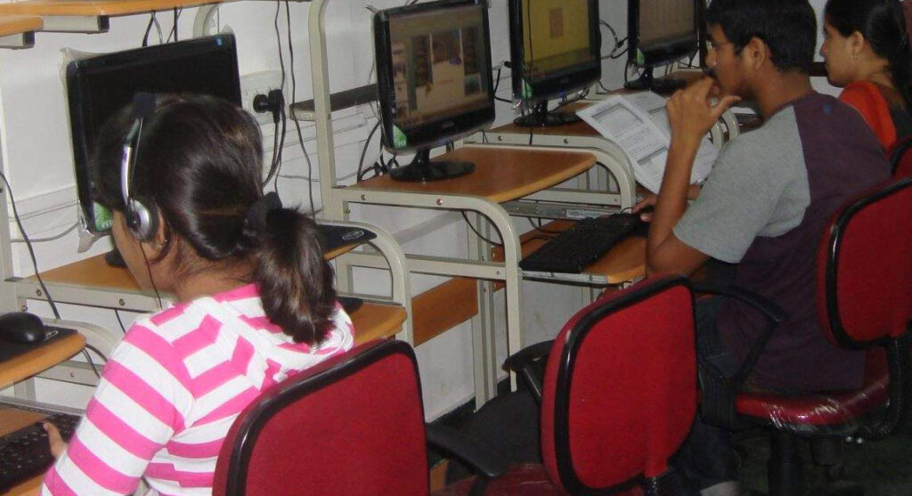 Computer Training Institute/Class in Grant Road, Mumbai – Brainpoint